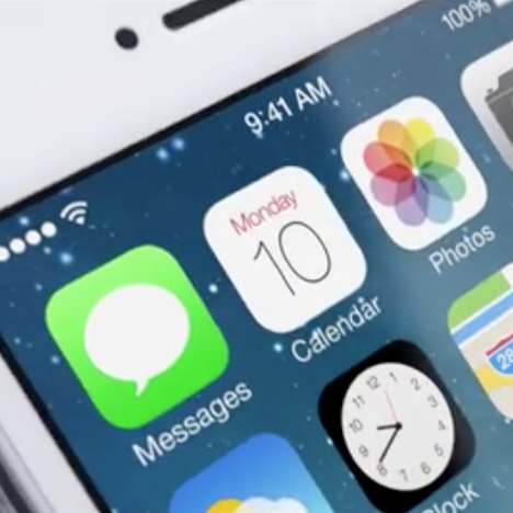 Apple reveal iOS 7 software redesign - SmartGlass
