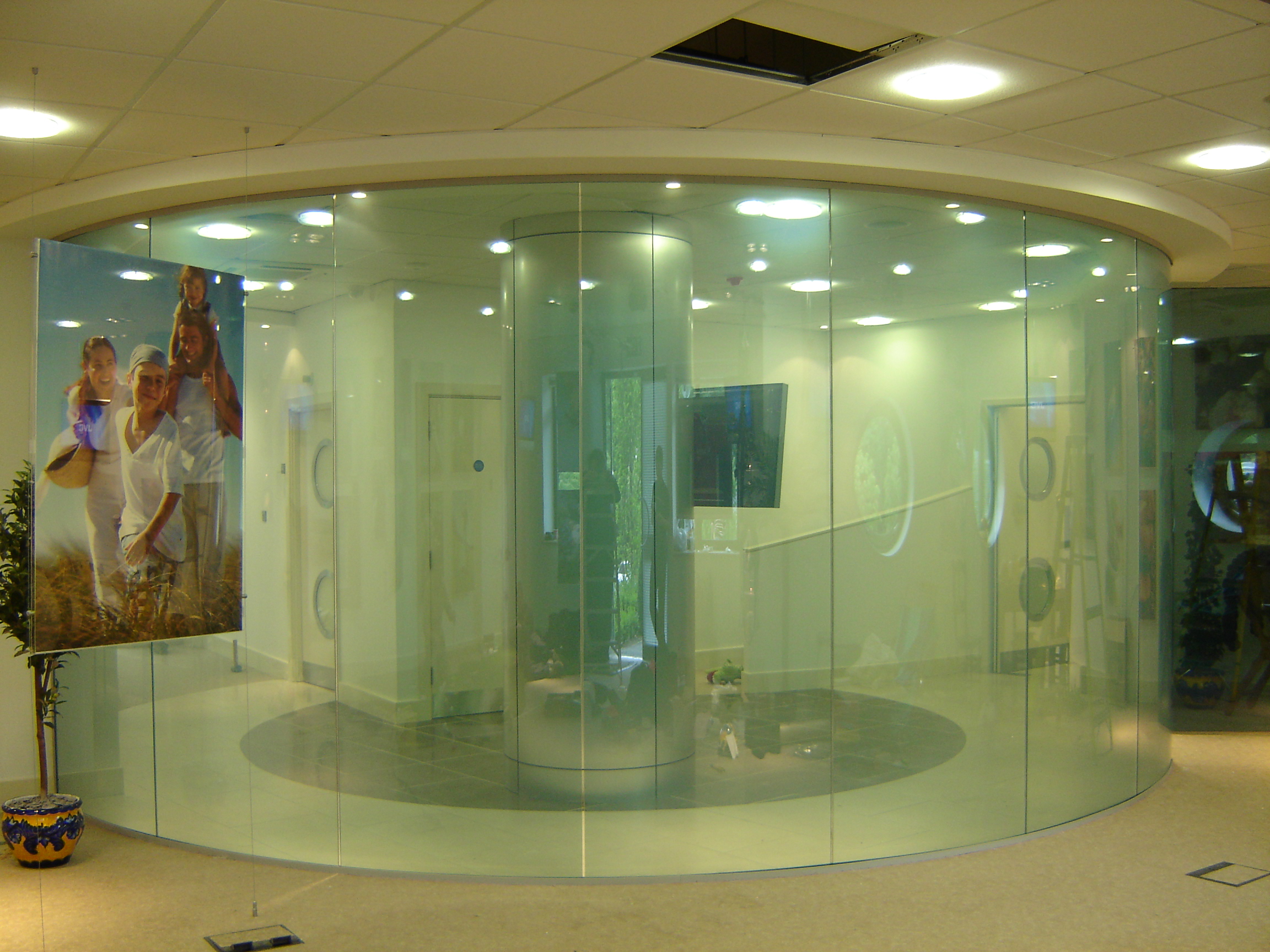 How Switchable Smartglass can Improve Daylighting Design - SmartGlass