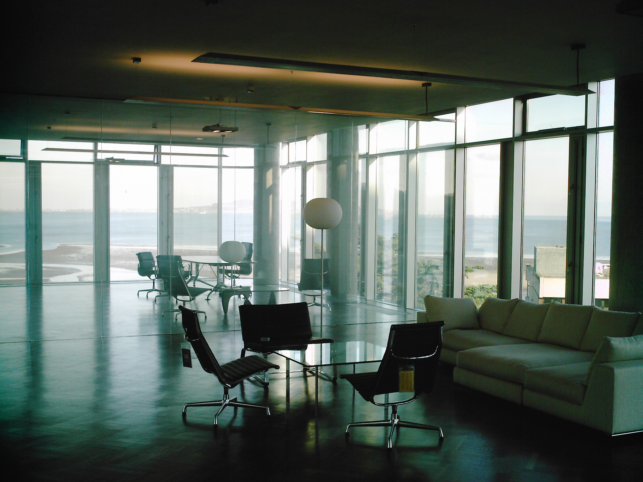 LC SmartGlass - SmartGlass International